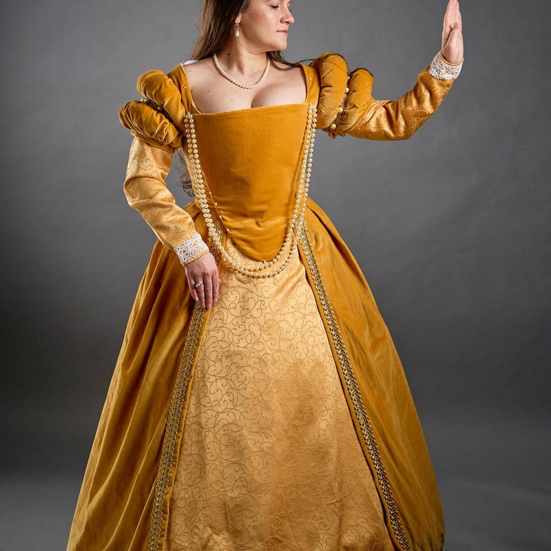 16th Century Dress - Etsy
