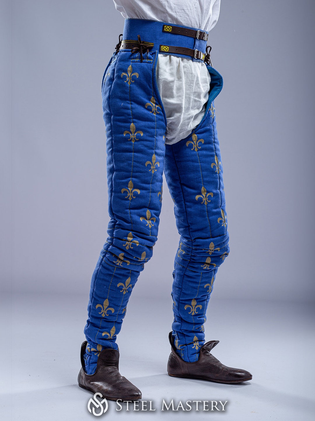 Padded Chausses With a Kneecap, Medieval Padded Leg Protection ...