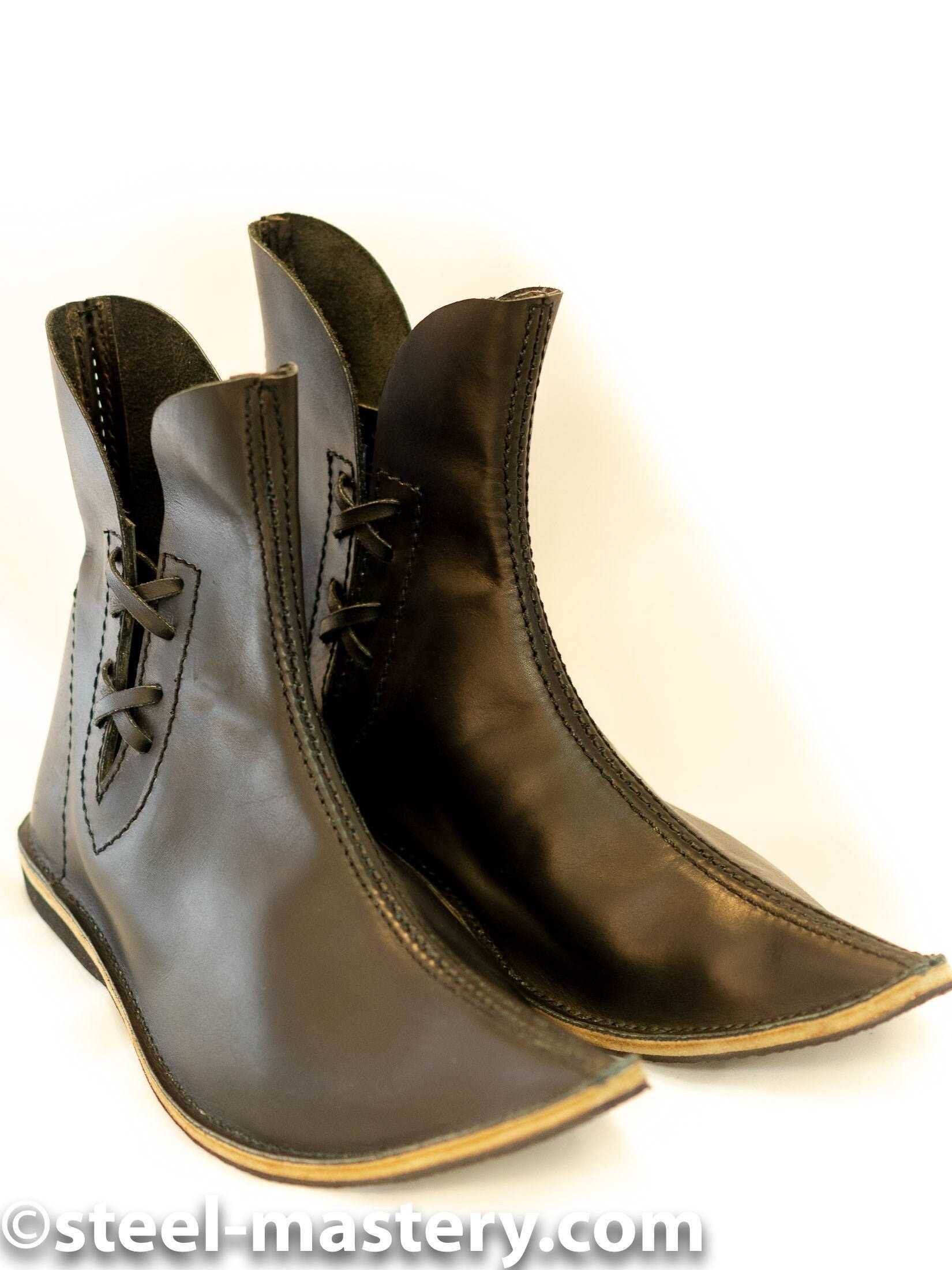 Medieval-style poulaine black color boots Leather Boots for | Etsy