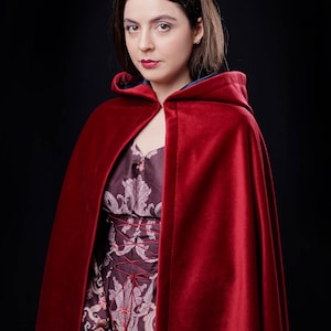 Medieval Cape With Hood for Reenactment, Italian Women Dress, Female ...