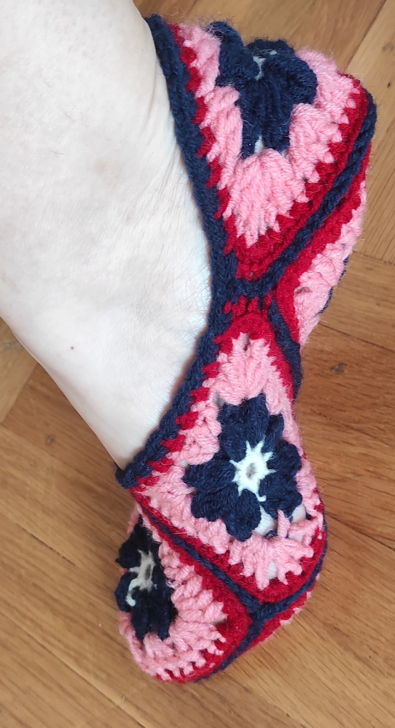 Unusual Granny Square Crochet Slipper Pattern Socks - Etsy