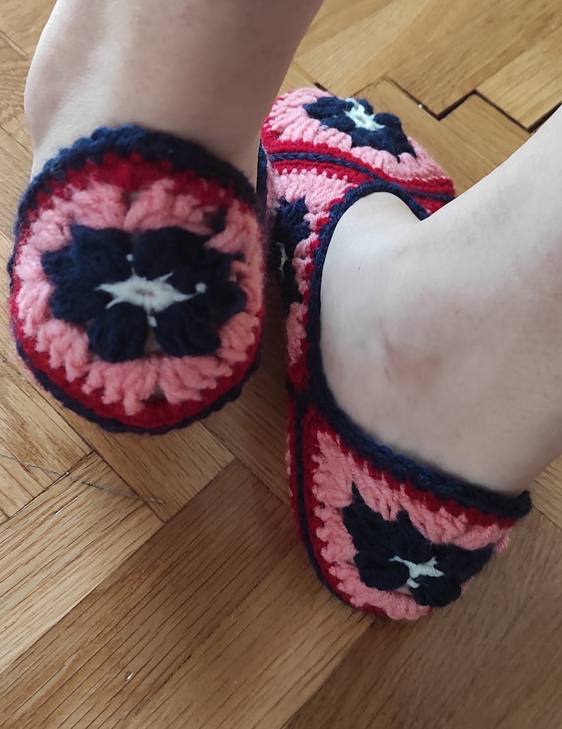 Unusual Granny Square Crochet Slipper Pattern Socks - Etsy