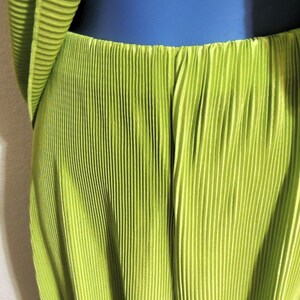 Forever 21 Lime Green Pant Suit, Lettuce-edge Wide-leg Pants Size 0X ...