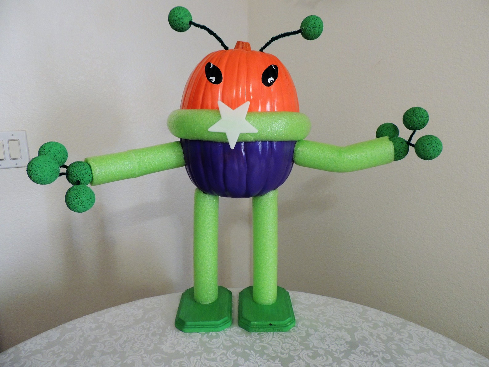 Alien Pumpkin Kids Halloween Décor. - Etsy