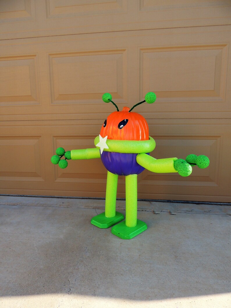 Alien Pumpkin Kids Halloween Décor. - Etsy