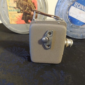 Antique 1940s Dejur Citation Wind up 8mm Film Camera. - Etsy