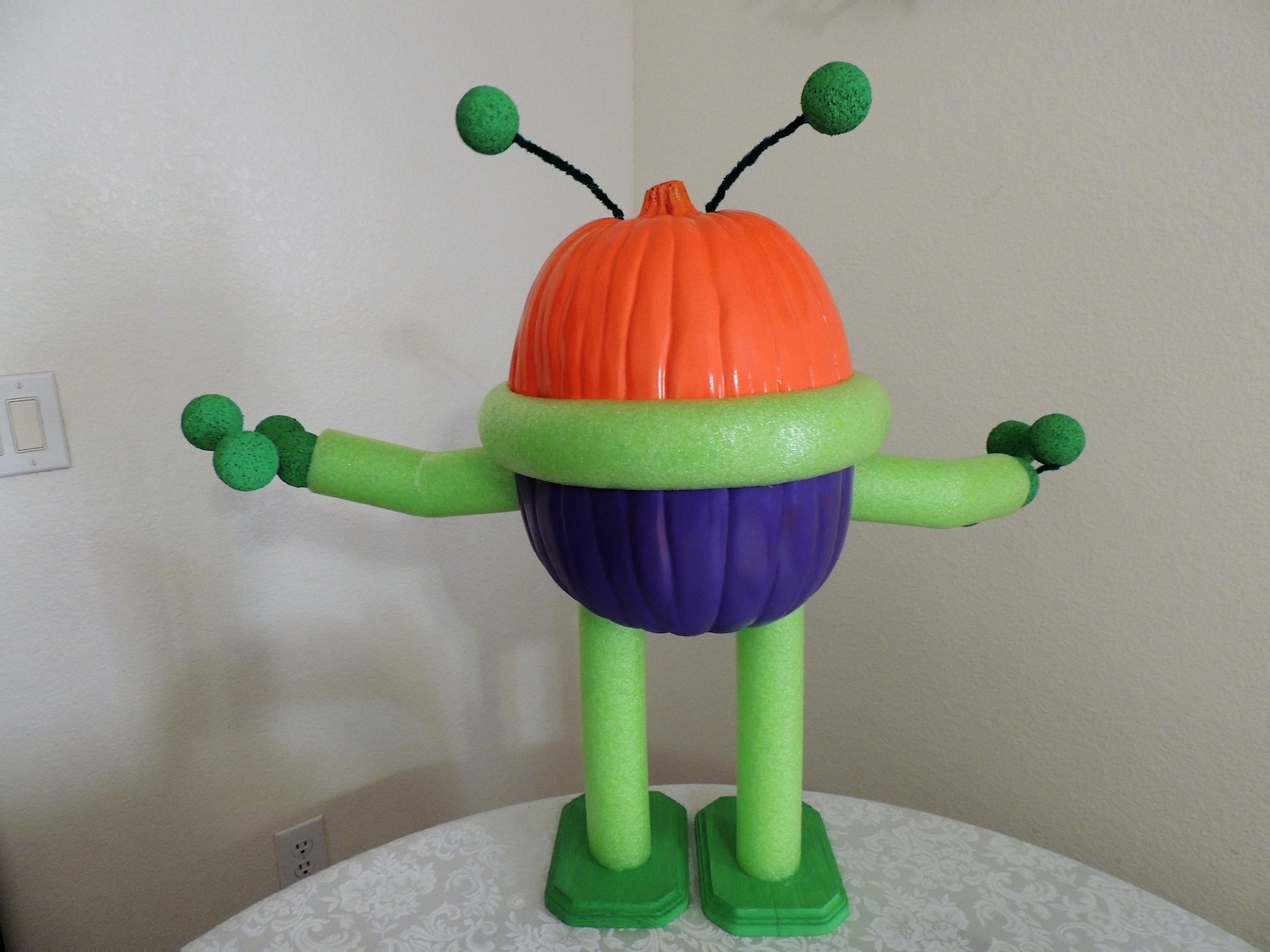 Alien Pumpkin Kids Halloween Décor. - Etsy