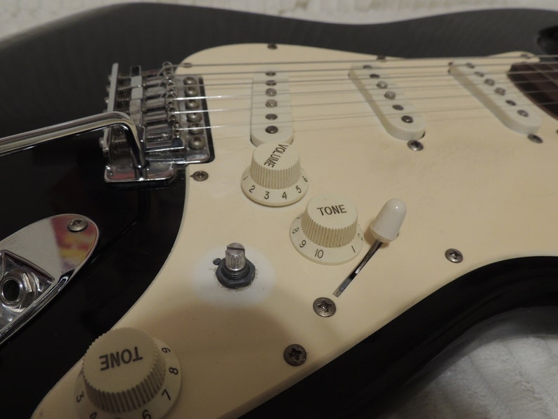 Vintage 1980s Synsonics by Gretch Pro Series Strat Guitar. - Etsy