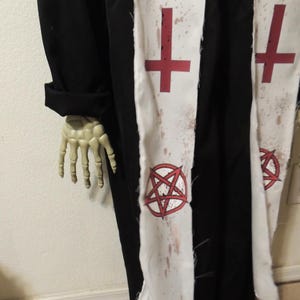 Life Size Halloween Prop Baphomet, Satan, Goat Demon Tree Hanger. - Etsy