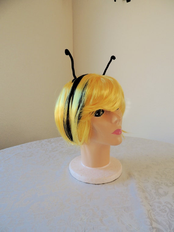 vintage halloween bee with - Gem