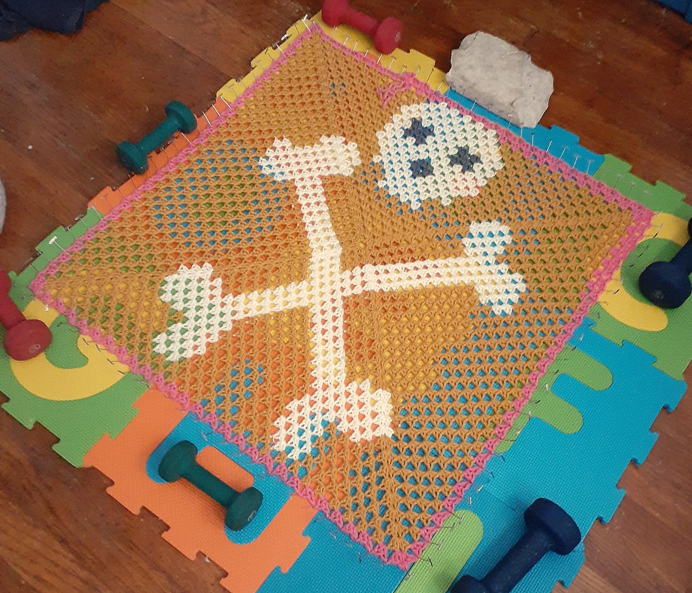 Skull and Crossbones No Jaw Design Continuous Square Graphgan 30 Row ...