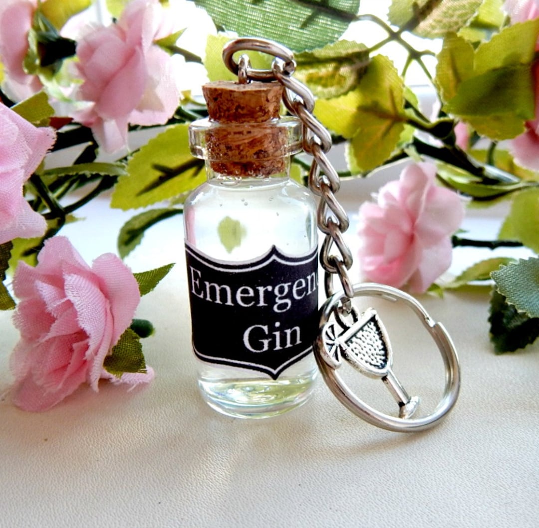 Emergency Gin Keyring: Secret Santa Gift for Her, Gin Drinker, Funny ...