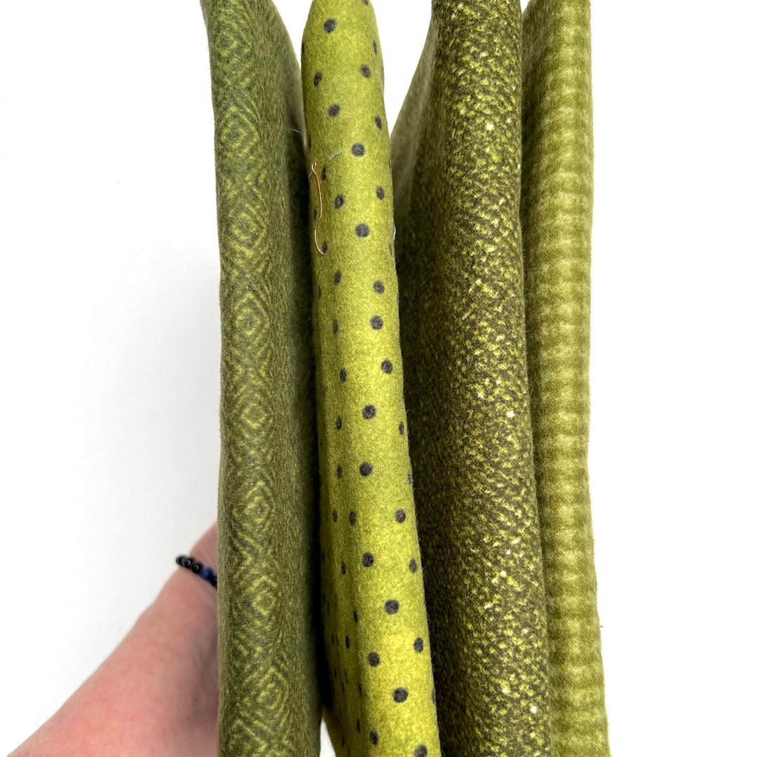 No 2 GREEN Woolies Fabric Bundle 4 Half Yards Maywood Woolies Flannel ...