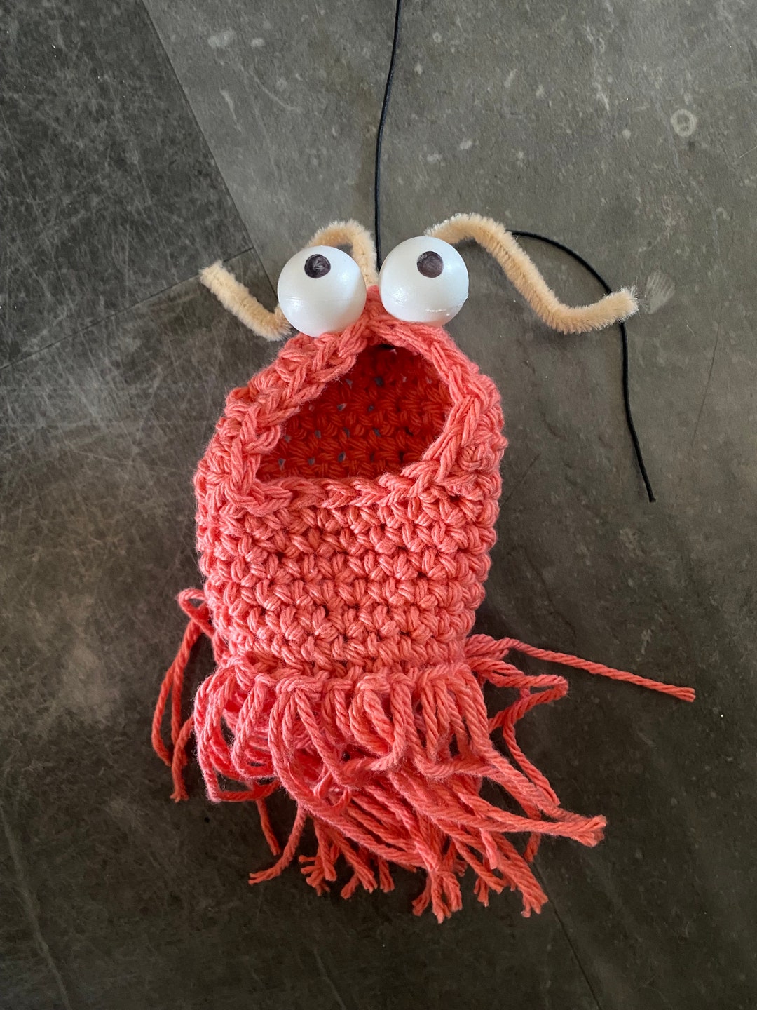 Mini Martian Hanger Pattern, Hanging Martian, Crochet Martian, Crochet ...