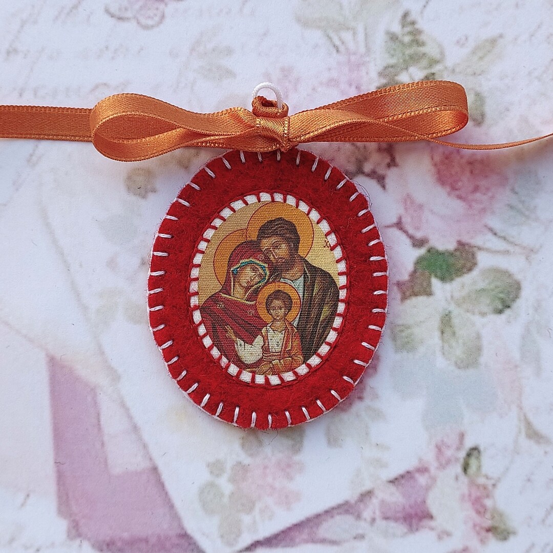 Hand Embroidered Crib Medal the Holy Family Religious Ex Voto Medallion ...