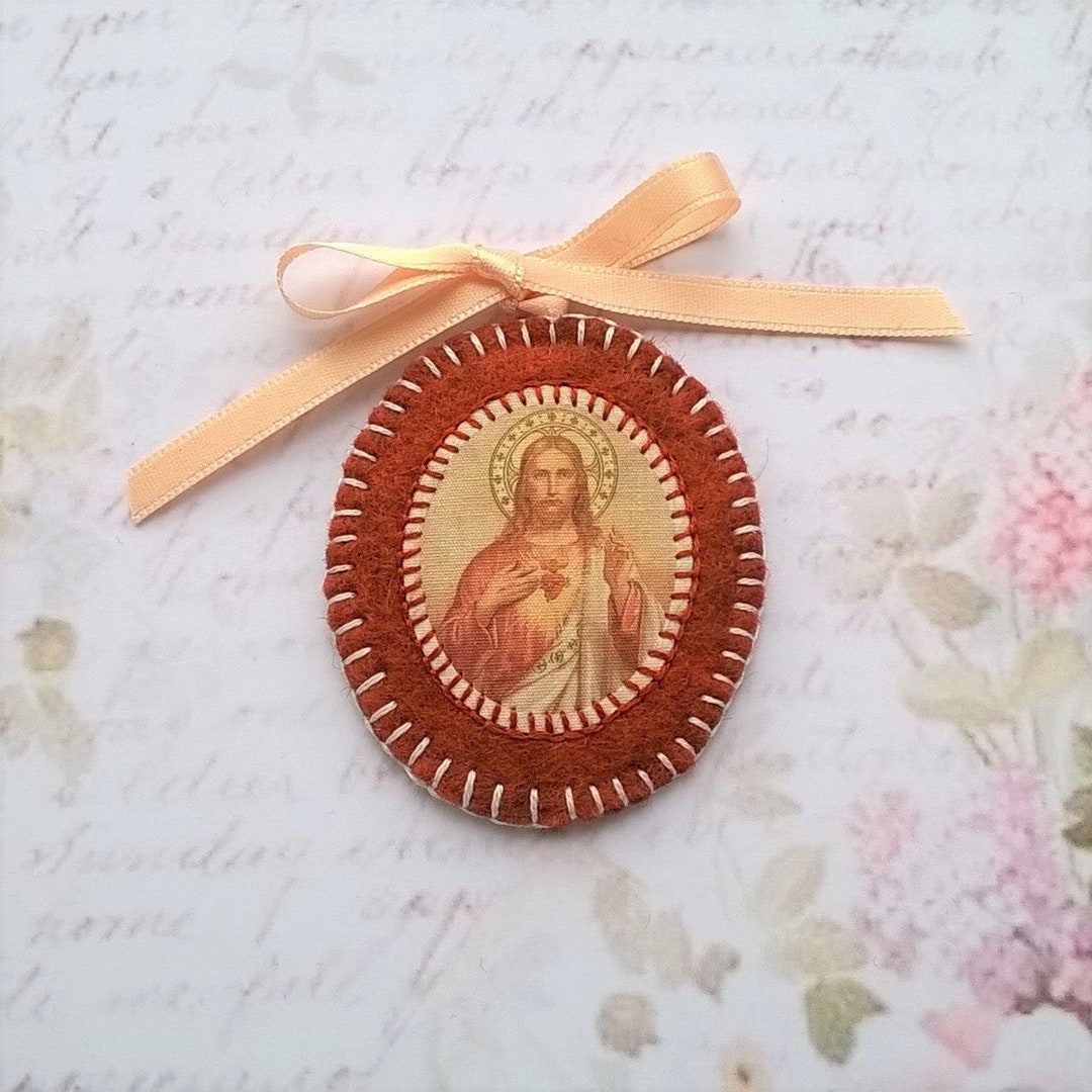 Hand Embroidered Crib Medal sacred Heart of Jesus Christian Pendant ...