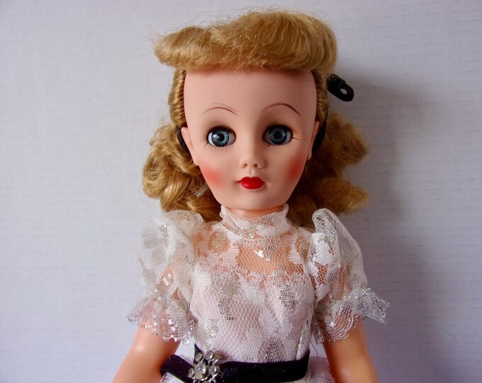 Glamours Roberta Ann Doll 1950's - Etsy