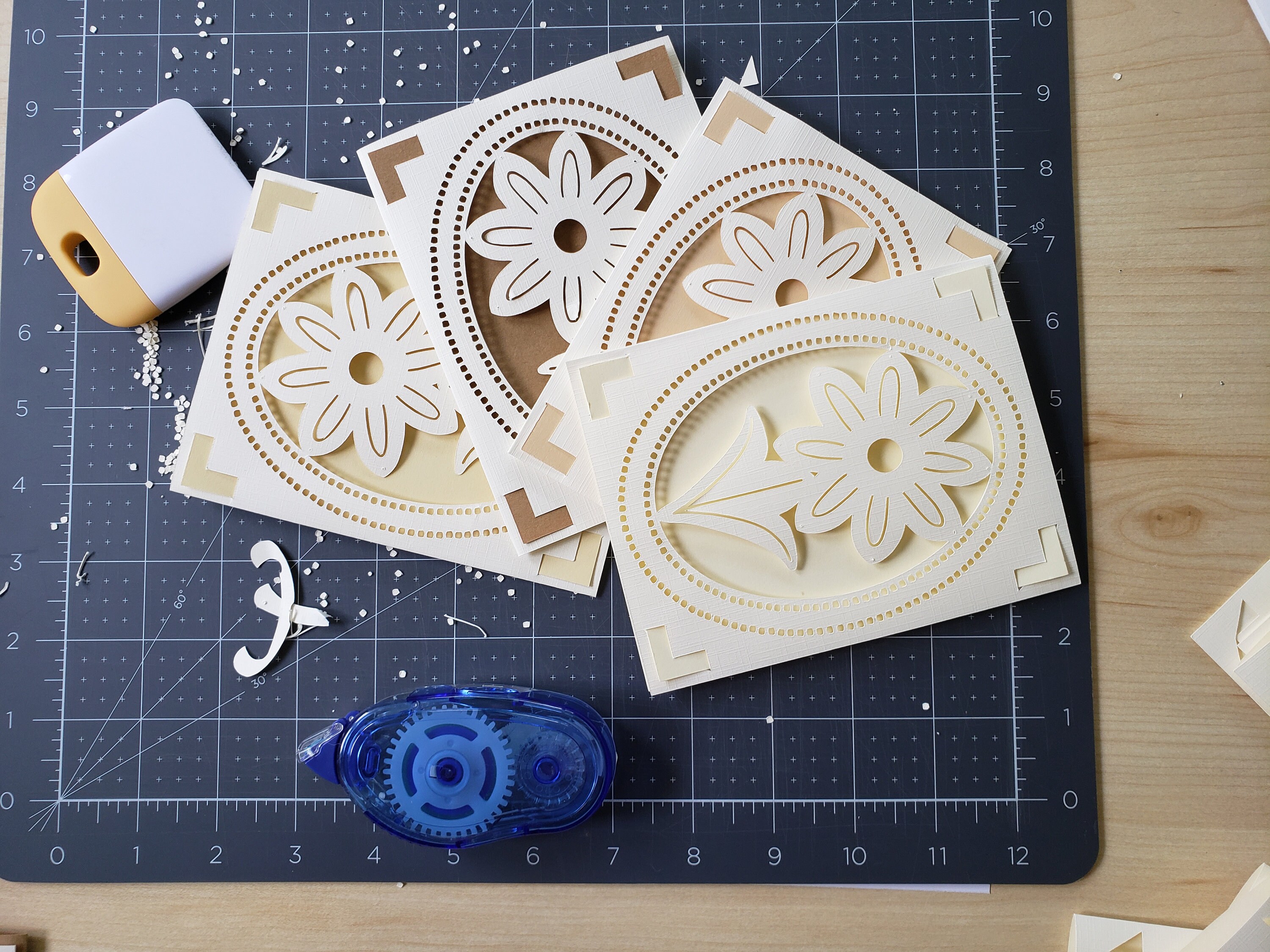 Scandinavian Daisy SVG Card Cut File, Easy Insert Card, Scandi Art ...