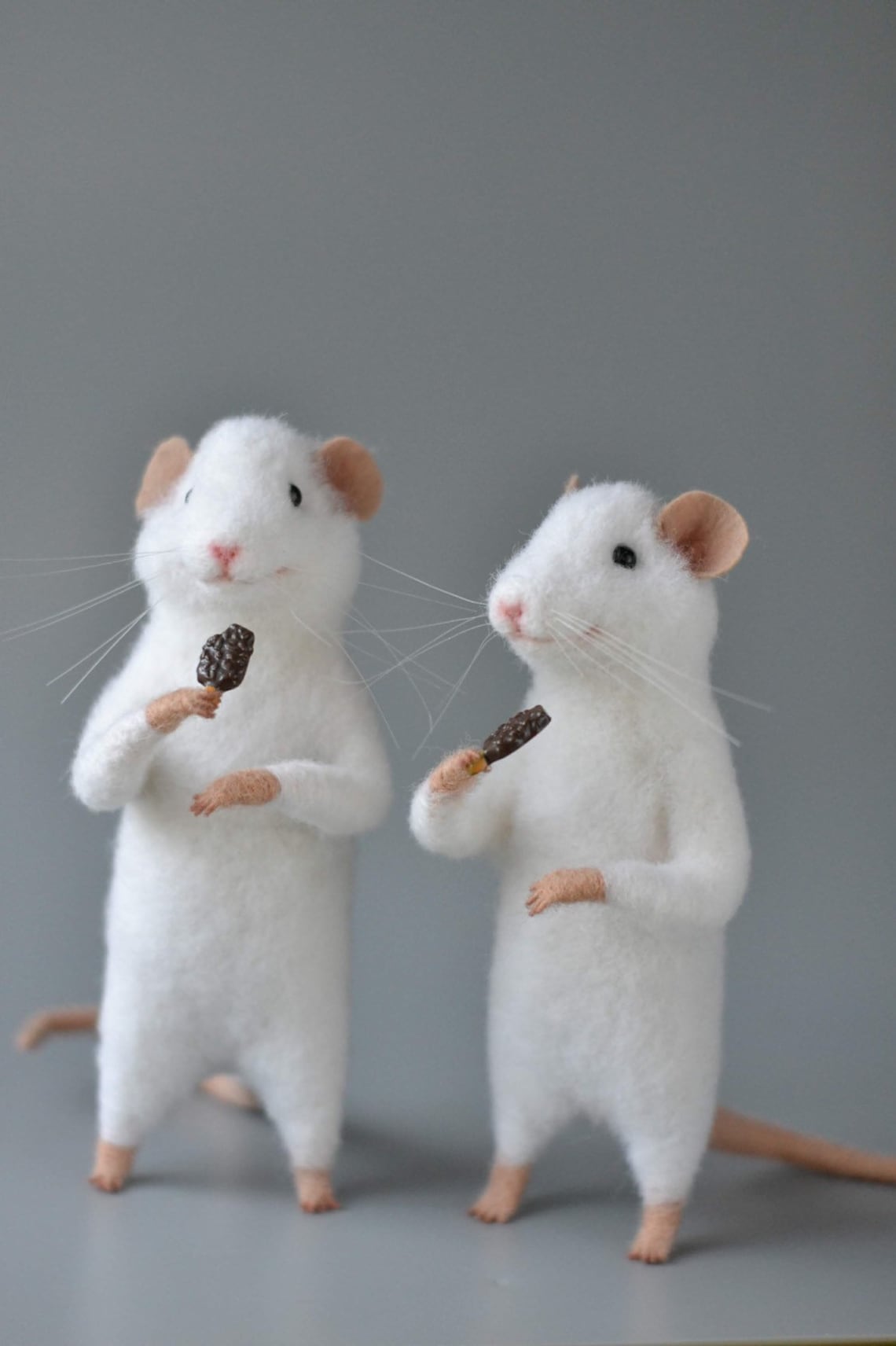 Needle felted mouse Mice realistic Mouse with ice creame | Etsy