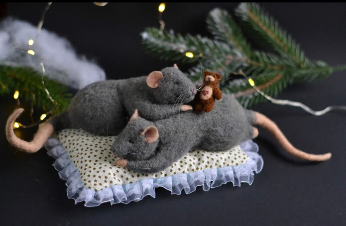 Needle felted mouse MADE TO ORDER Love mice Felted animal Wool | Etsy