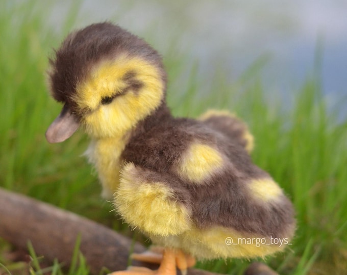 Plush Duckling MADE TO ORDER, Realistic Animals, Plushie Duck, Stuffed ...