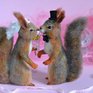 Needle Felted Wedding Squirrels Decoration Bride and Groom Cake Topper ...