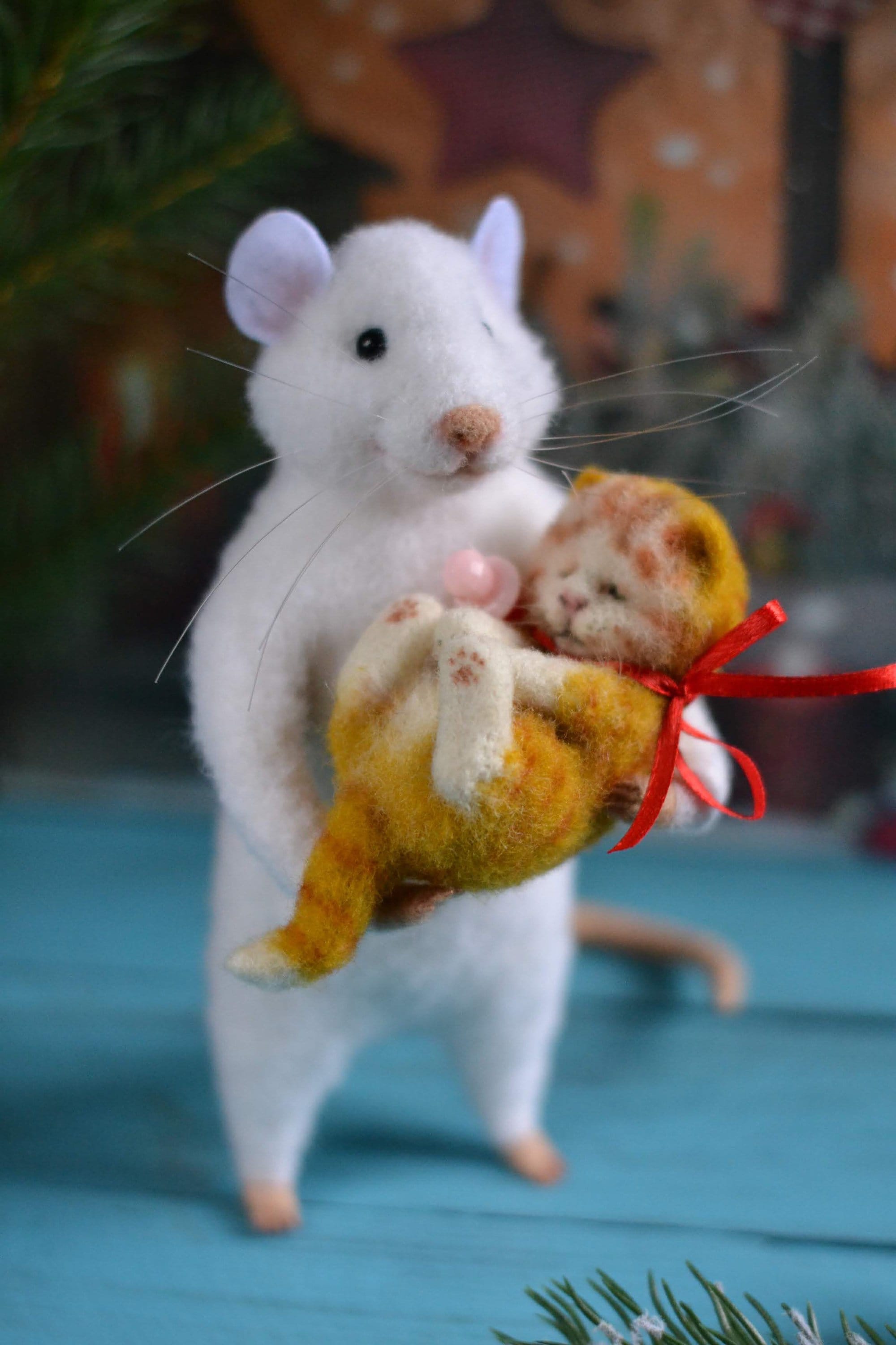 Mouse and Sleeping Kitten MADE TO ORDER Needle Felted Animal - Etsy