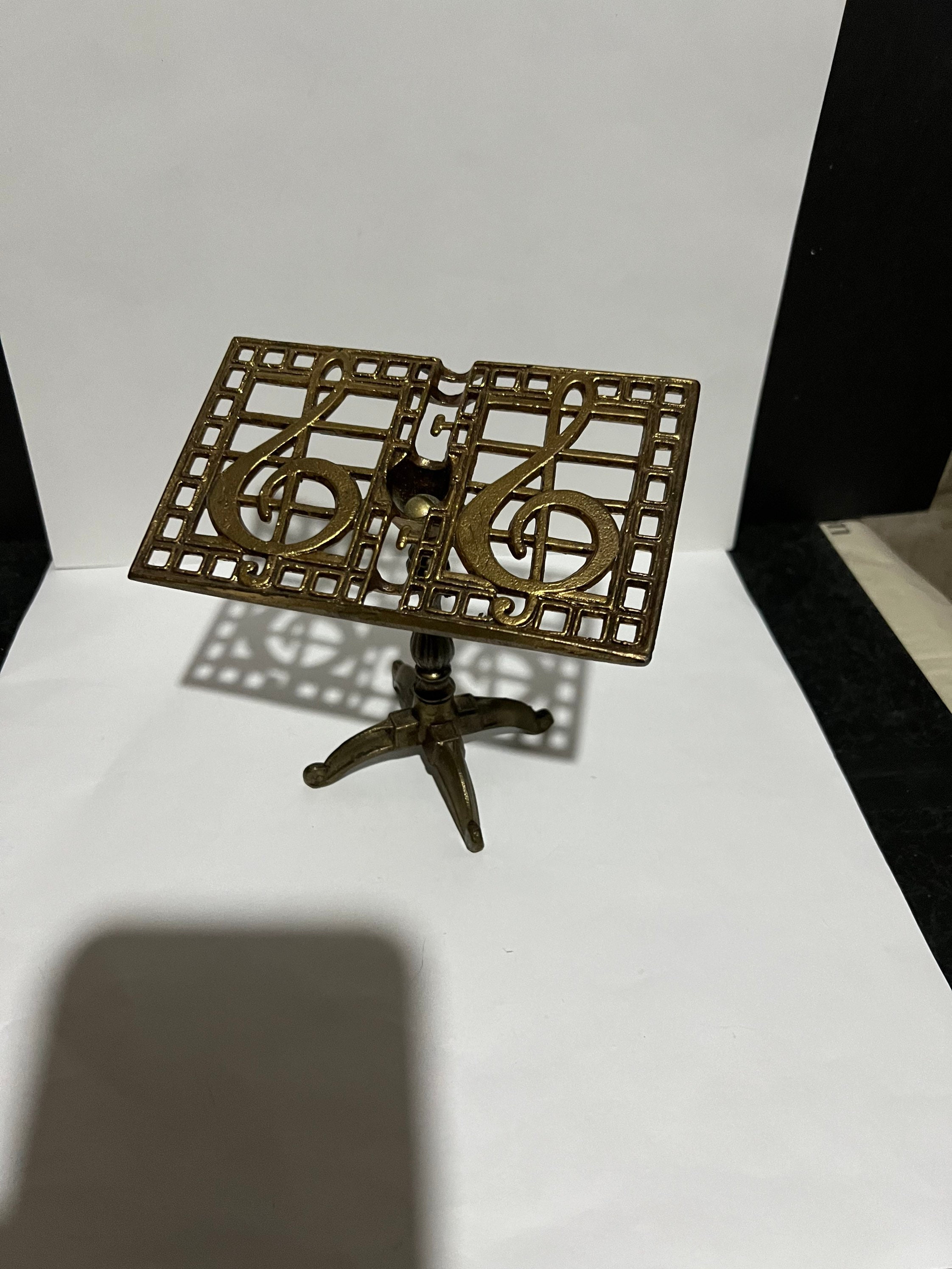 Small Treble Clef Design Gold Tone Metal Music Stand Possibly - Etsy