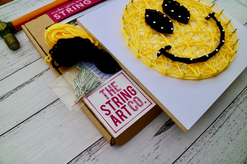String Art Kit: Smiley - Etsy