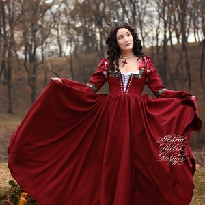 Red Forestyne Dress - Renaissance Medieval Fantasy Dress, LARP, Cosplay ...
