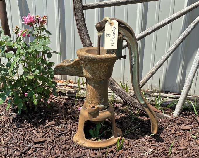 Large Vintage Hand Pump, Farmhouse Front Porch Antique Pitcher Pump ...
