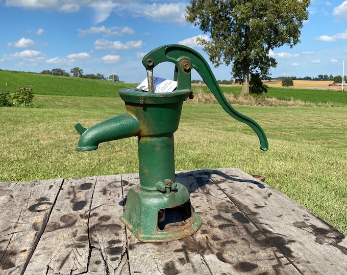 Large Vintage Hand Pump, Rustic Spout Garden Decor Industrial Farmhouse ...