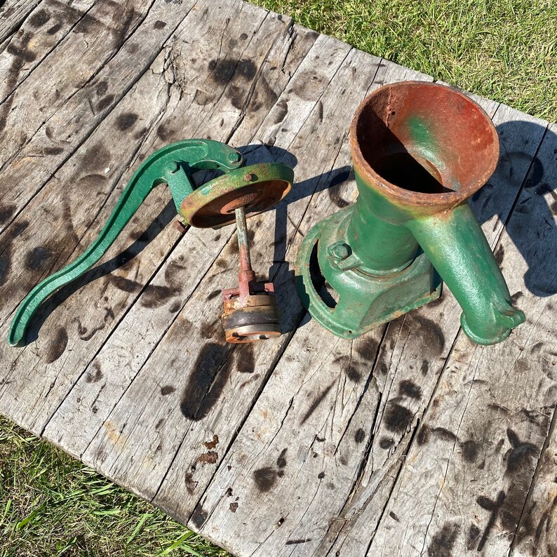 Large Vintage Hand Pump Rustic Spout Garden Decor Industrial - Etsy