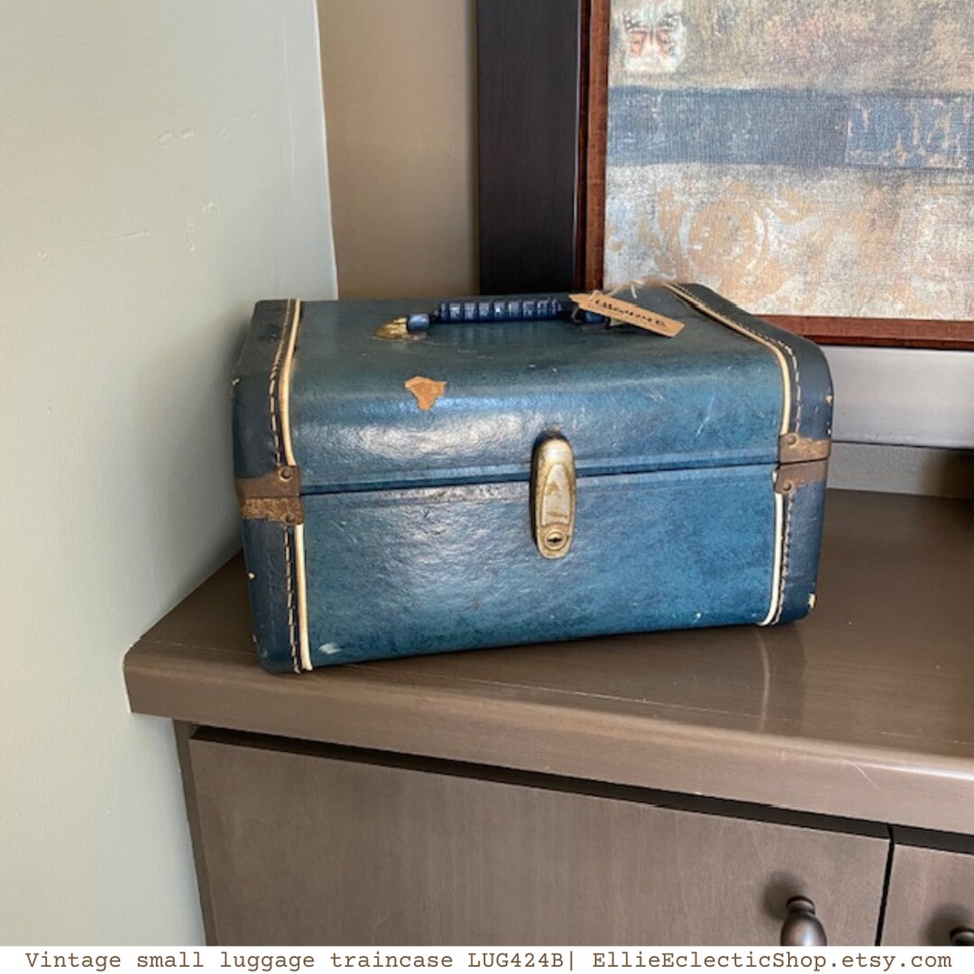Retro Blue Suit Case Make up Storage | Vintage Train Case Suitcase ...