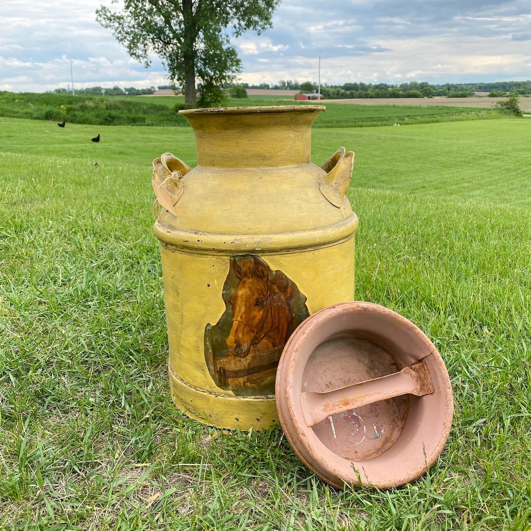 Nice 10 Gallon Milk Can With Writing, Old Milk Can With Lid Vintage Country Cottage Decor - Etsy