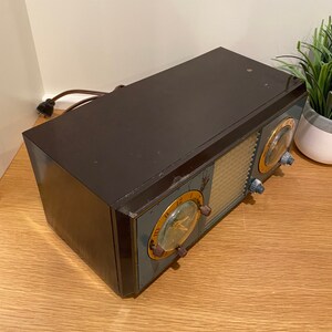 Vintage Philco Brown Radio | 1953 Model 53-804 Blue Brown Plastic Clock ...