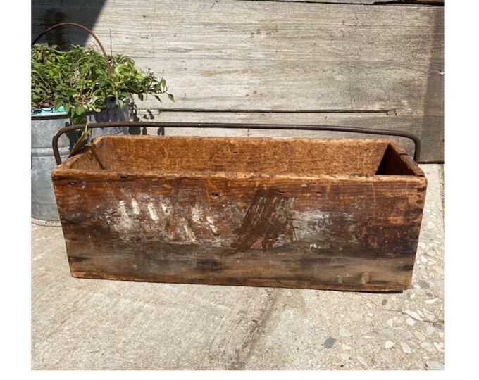 Vintage Wooden Tool Box With Metal Handle Old Carpenters Wood Tote Box ...