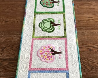 Quilted table runner | Etsy