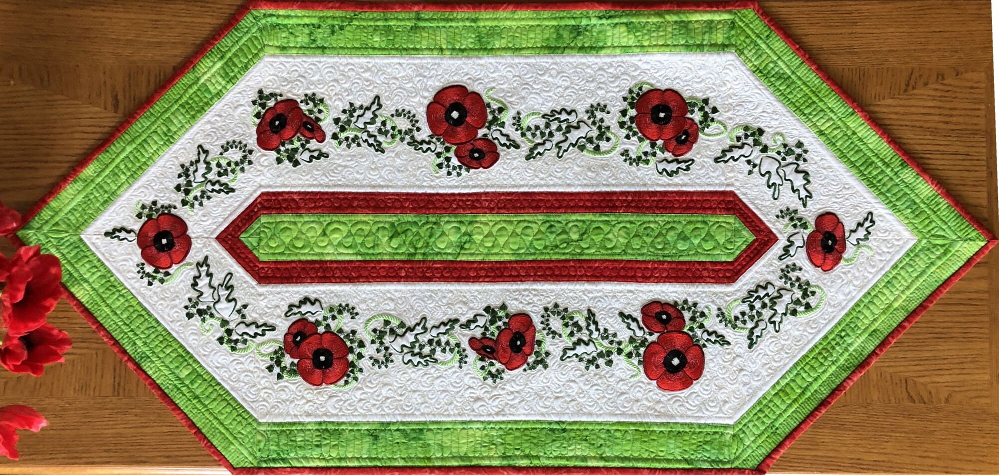 Poppy Quilted Table Runner - Etsy