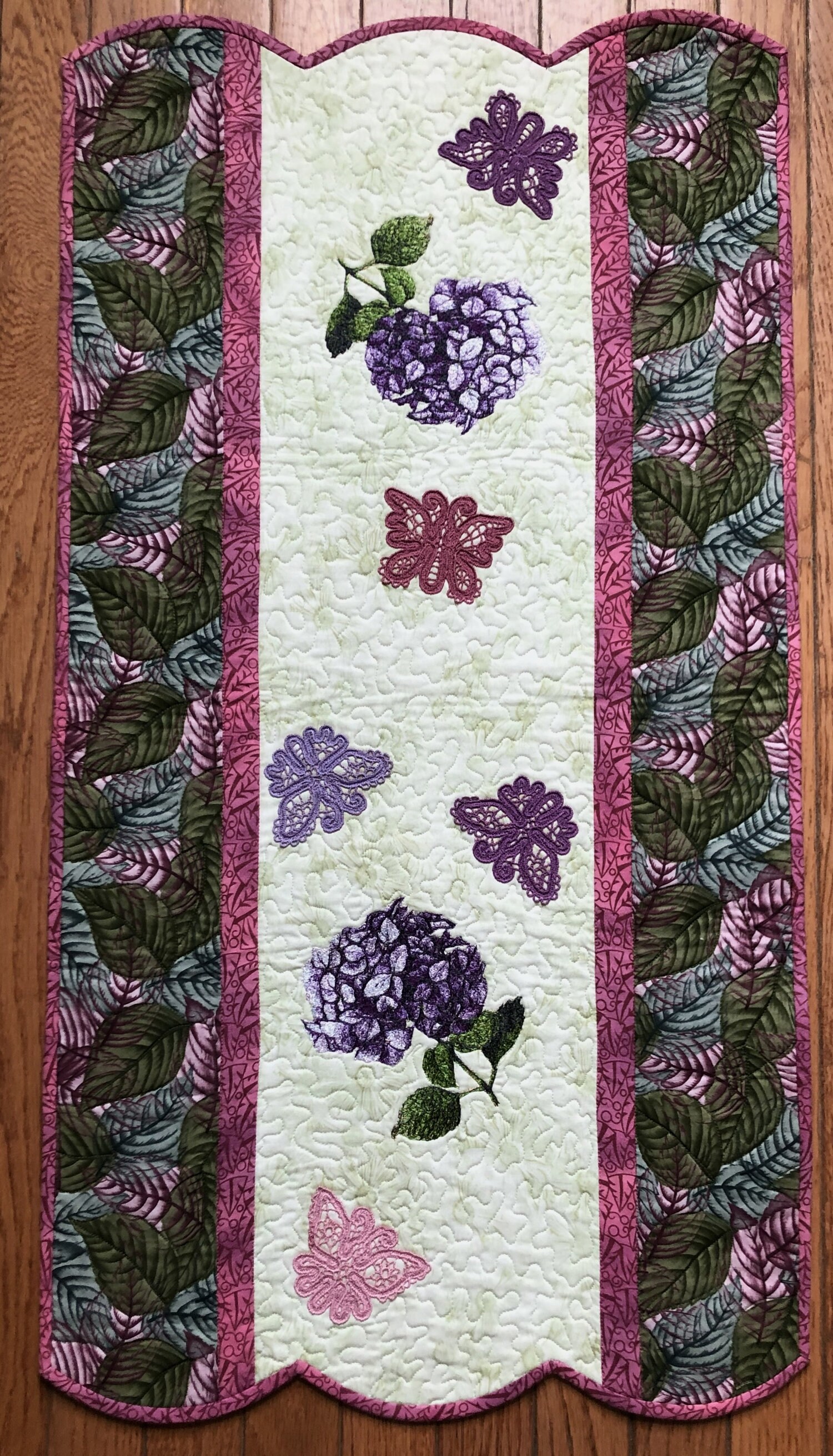 Hydrangea and Butterfly Table Runner - Etsy