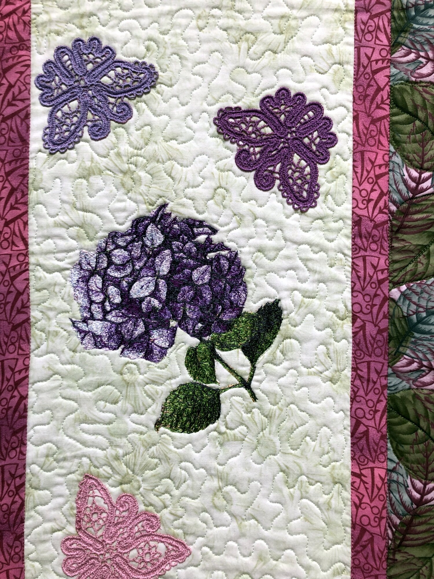 Hydrangea and Butterfly Table Runner - Etsy