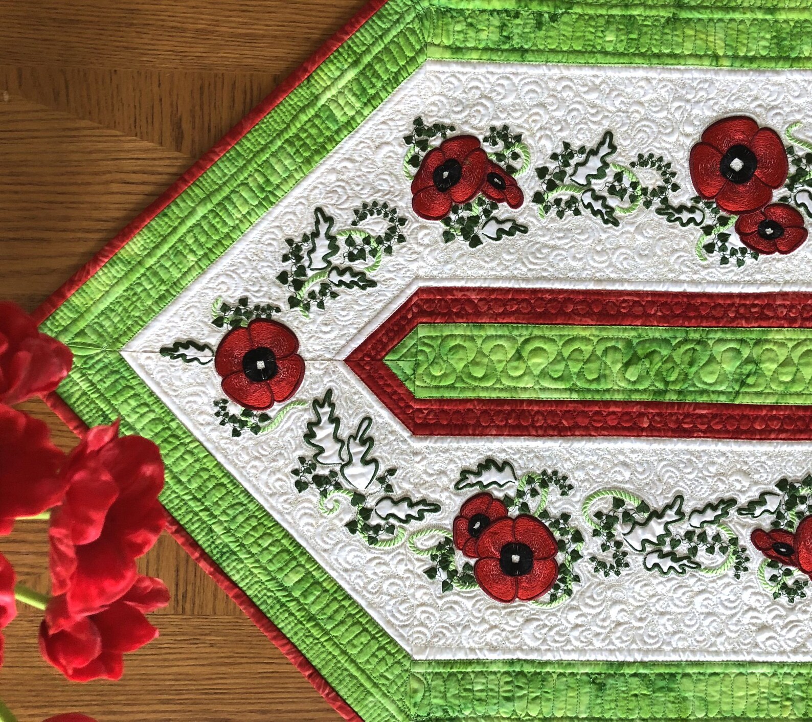 Poppy Quilted Table Runner - Etsy