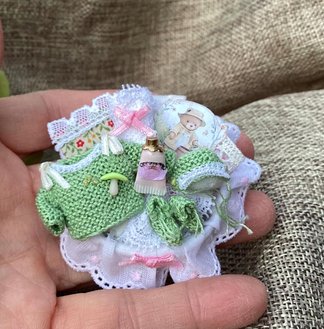 Miniature Baby Basket in Light Green - Etsy