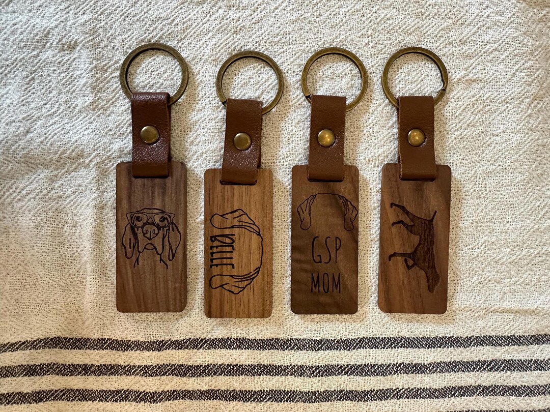 Engraved Walnut GSP Keychain, Dog Lover Gift - Etsy