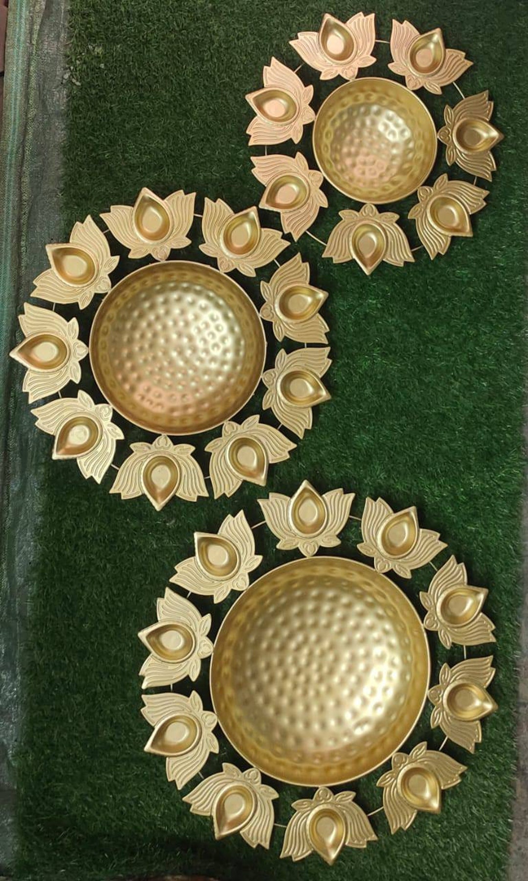 Diwali Gift Iron Lotus Diya Urli Set/urli With Stand/urli With Bowl ...