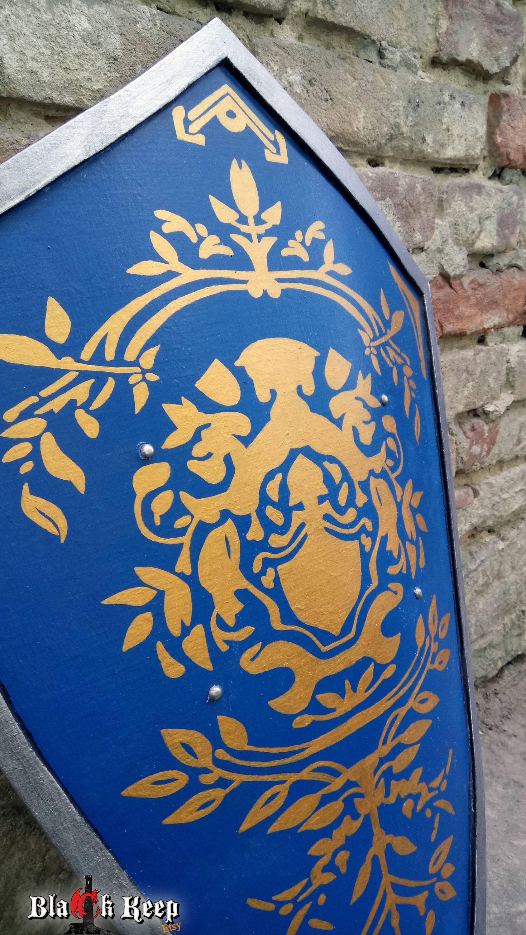 Crest Shield (cosplay & Larp) - Etsy