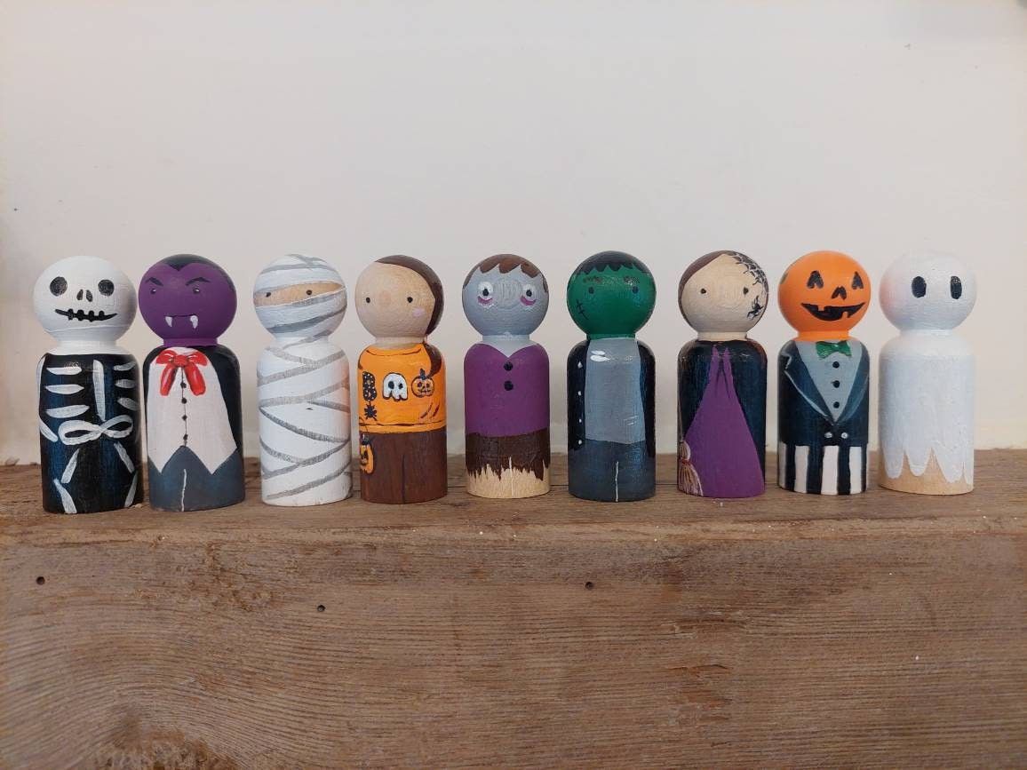 Spooky Halloween Peg Doll * Montessori * Personalised Halloween Gift ...