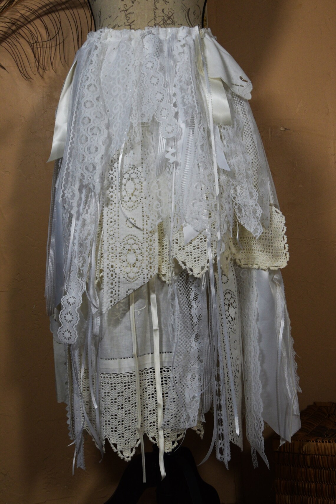 Off White/light Ivory and White Lace, Drawstring, Streamer, Wedding ...