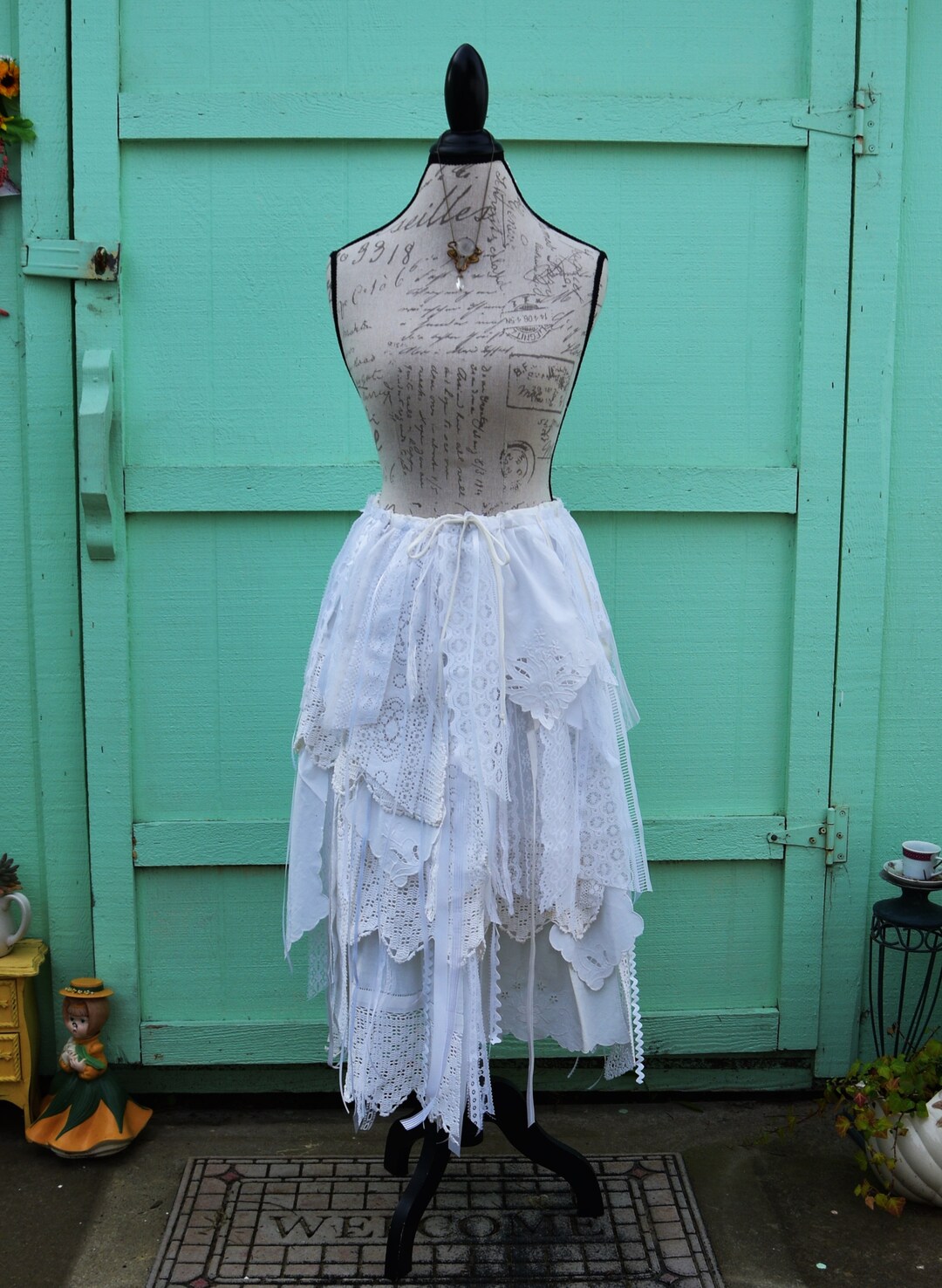 Off White/light Ivory and White Lace, Drawstring, Streamer, Wedding ...