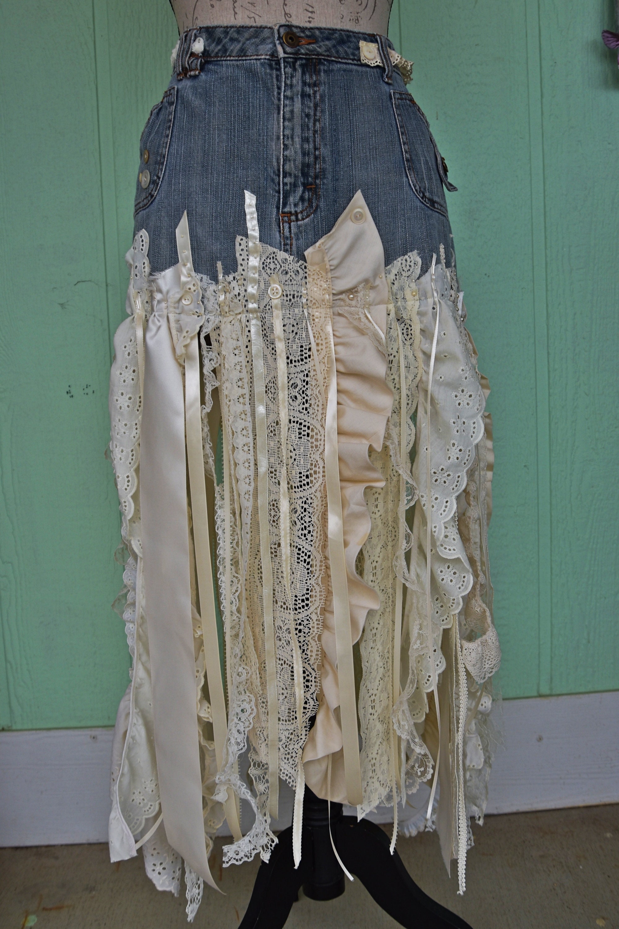 Ready to Cut, off White/cream Lace, Riders Copper Collection, Blue ...